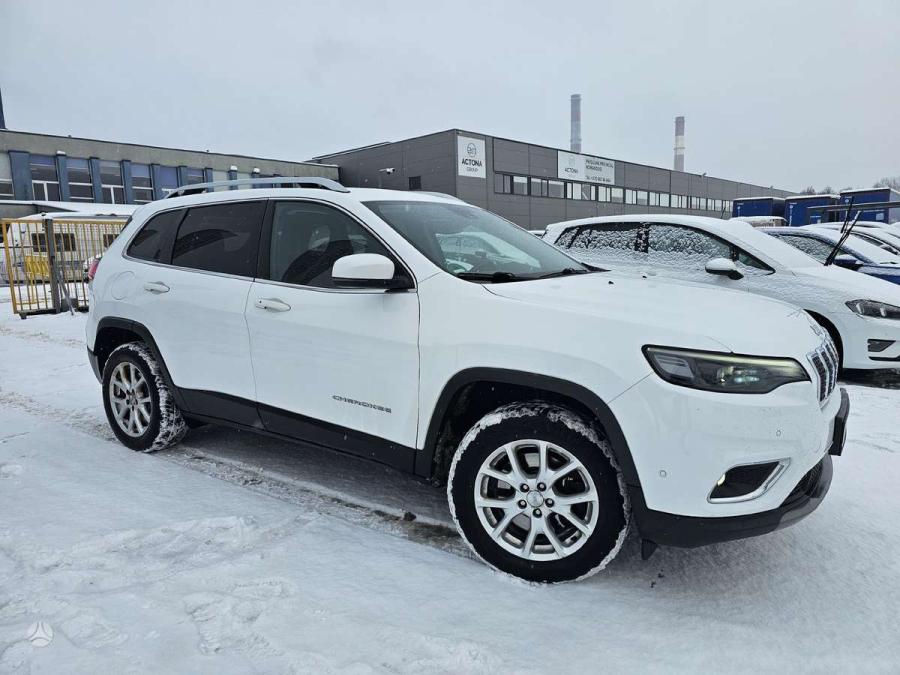 Balts Jeep Cherokee 2018 Kauņa, ar dzinēja tilpumu 2.18 L un nobraukumu 189 tūkst. km par 14150 €, foto 10 vietnē AUTOMOTO.COM.LV