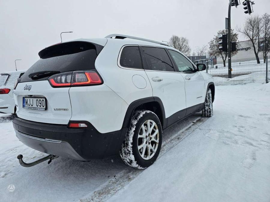 Balts Jeep Cherokee 2018 Kauņa, ar dzinēja tilpumu 2.18 L un nobraukumu 189 tūkst. km par 14150 €, foto 14 vietnē AUTOMOTO.COM.LV