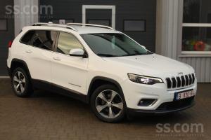 White Jeep Cherokee 2019 in Riga, with an engine capacity of 2.20 L and mileage of 0 thousand km for 15950 €, photo 6 on AUTOMOTO.COM.LV