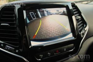White Jeep Cherokee 2019 in Riga, with an engine capacity of 2.20 L and mileage of 0 thousand km for 15950 €, photo 32 on AUTOMOTO.COM.LV