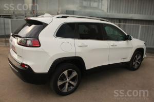 Balts Jeep Cherokee 2019 Rīga, ar dzinēja tilpumu 2.20 L un nobraukumu 0 tūkst. km par 15950 €, foto 7 vietnē AUTOMOTO.COM.LV