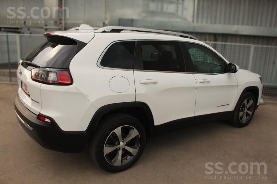 Balts Jeep Cherokee 2019 Rīga, ar dzinēja tilpumu 2.20 L un nobraukumu 0 tūkst. km par 15950 €, foto 7 vietnē AUTOMOTO.COM.LV