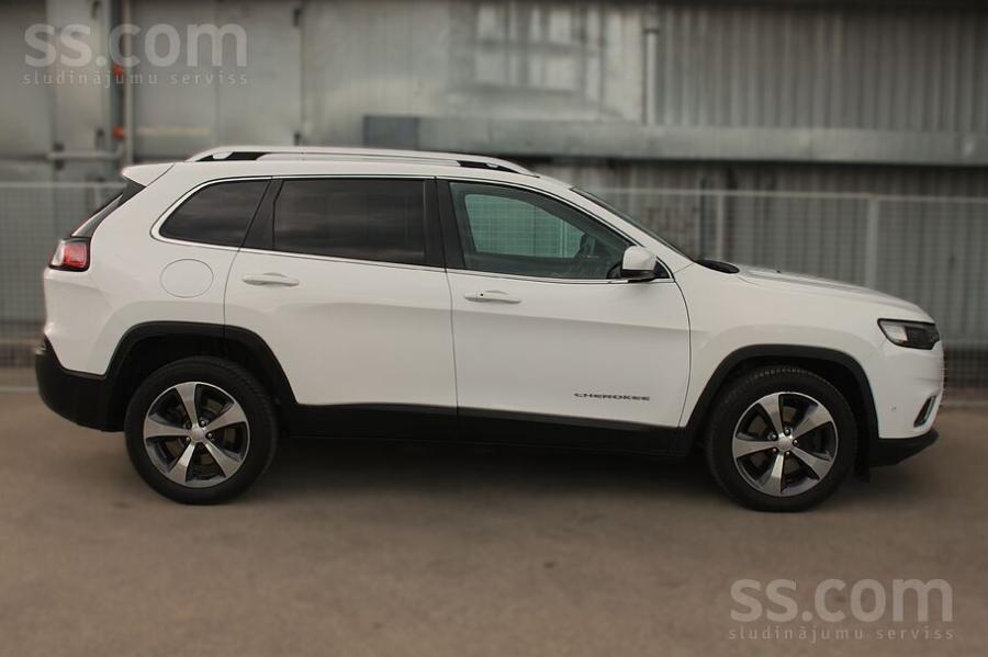 Balts Jeep Cherokee 2019 Rīga, ar dzinēja tilpumu 2.20 L un nobraukumu 0 tūkst. km par 15950 €, foto 8 vietnē AUTOMOTO.COM.LV