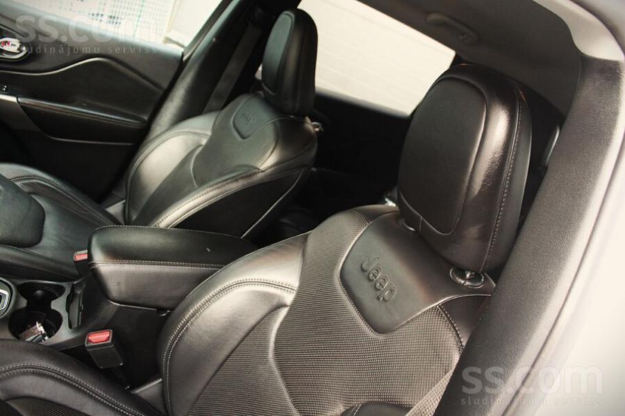 Balts Jeep Cherokee 2019 Rīga, ar dzinēja tilpumu 2.20 L un nobraukumu 0 tūkst. km par 15950 €, foto 18 vietnē AUTOMOTO.COM.LV