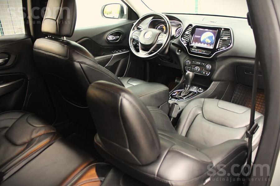 Balts Jeep Cherokee 2019 Rīga, ar dzinēja tilpumu 2.20 L un nobraukumu 0 tūkst. km par 15950 €, foto 23 vietnē AUTOMOTO.COM.LV