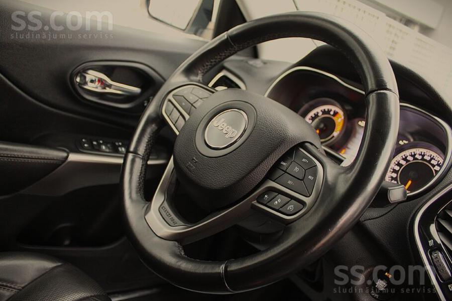 Balts Jeep Cherokee 2019 Rīga, ar dzinēja tilpumu 2.20 L un nobraukumu 0 tūkst. km par 15950 €, foto 26 vietnē AUTOMOTO.COM.LV