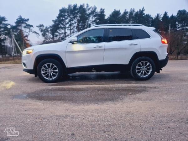 Balts Jeep Cherokee 2021 Viļņa, ar dzinēja tilpumu 2.40 L un nobraukumu 43 tūkst. km par 16800 €, foto 8 vietnē AUTOMOTO.COM.LV
