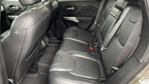 Dzeltens Jeep Cherokee 2018 Marijampole, ar dzinēja tilpumu 2.18 L un nobraukumu 230 tūkst. km par 12590 €, foto 17 vietnē AUTOMOTO.COM.LV