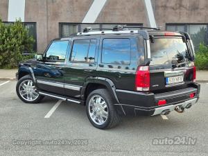 Black Jeep Commander 2006 in Tallinn, with an engine capacity of 3.00 L and mileage of 180 thousand km for 9999 €, photo 7 on AUTOMOTO.COM.LV