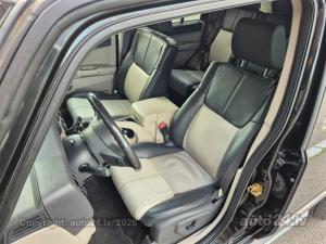 Black Jeep Commander 2006 in Tallinn, with an engine capacity of 3.00 L and mileage of 180 thousand km for 9999 €, photo 16 on AUTOMOTO.COM.LV