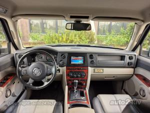 Black Jeep Commander 2006 in Tallinn, with an engine capacity of 3.00 L and mileage of 180 thousand km for 9999 €, photo 17 on AUTOMOTO.COM.LV