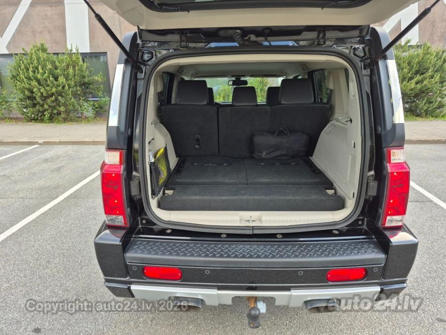 Black Jeep Commander 2006 in Tallinn, with an engine capacity of 3.00 L and mileage of 180 thousand km for 9999 €, photo 21 on AUTOMOTO.COM.LV