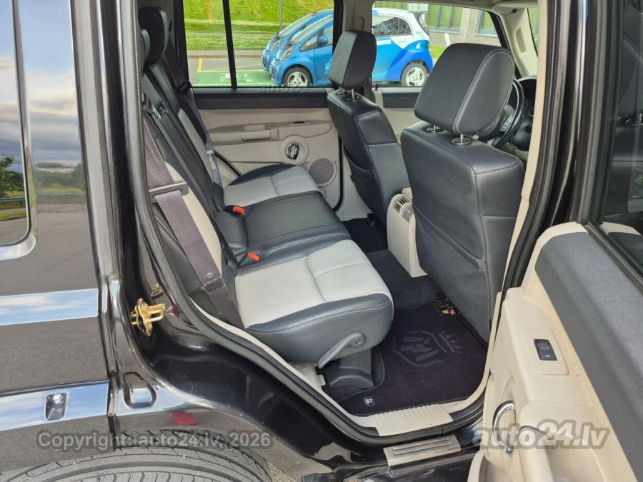 Black Jeep Commander 2006 in Tallinn, with an engine capacity of 3.00 L and mileage of 180 thousand km for 9999 €, photo 22 on AUTOMOTO.COM.LV