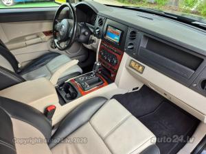 Black Jeep Commander 2006 in Tallinn, with an engine capacity of 3.00 L and mileage of 180 thousand km for 9999 €, photo 25 on AUTOMOTO.COM.LV