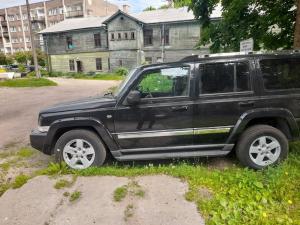 Black Jeep Commander 2006 in Riga, with an engine capacity of 3.00 L and mileage of 350 thousand km for 4500 €, photo 7 on AUTOMOTO.COM.LV