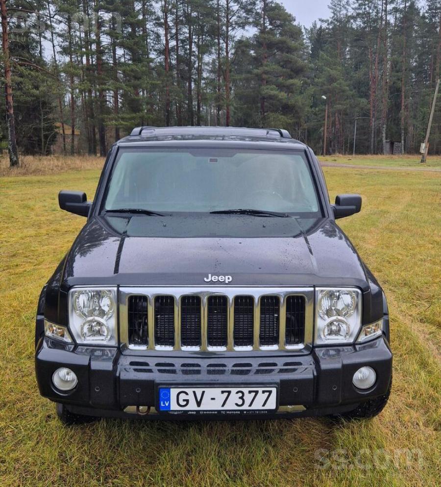 Black Jeep Commander 2007 in Gulbene, with an engine capacity of 3.00 L and mileage of 223 thousand km for 8000 €, photo 1 on AUTOMOTO.COM.LV