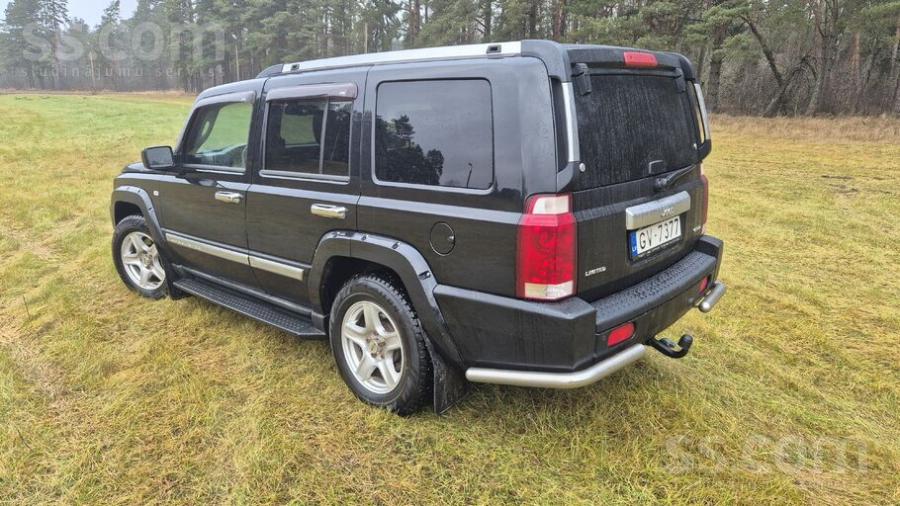 Black Jeep Commander 2007 in Gulbene, with an engine capacity of 3.00 L and mileage of 223 thousand km for 8000 €, photo 7 on AUTOMOTO.COM.LV
