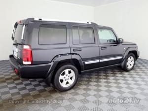 Melns Jeep Commander 2007 Tallina, ar dzinēja tilpumu 3.00 L un nobraukumu 348 tūkst. km par 4299 €, foto 3 vietnē AUTOMOTO.COM.LV
