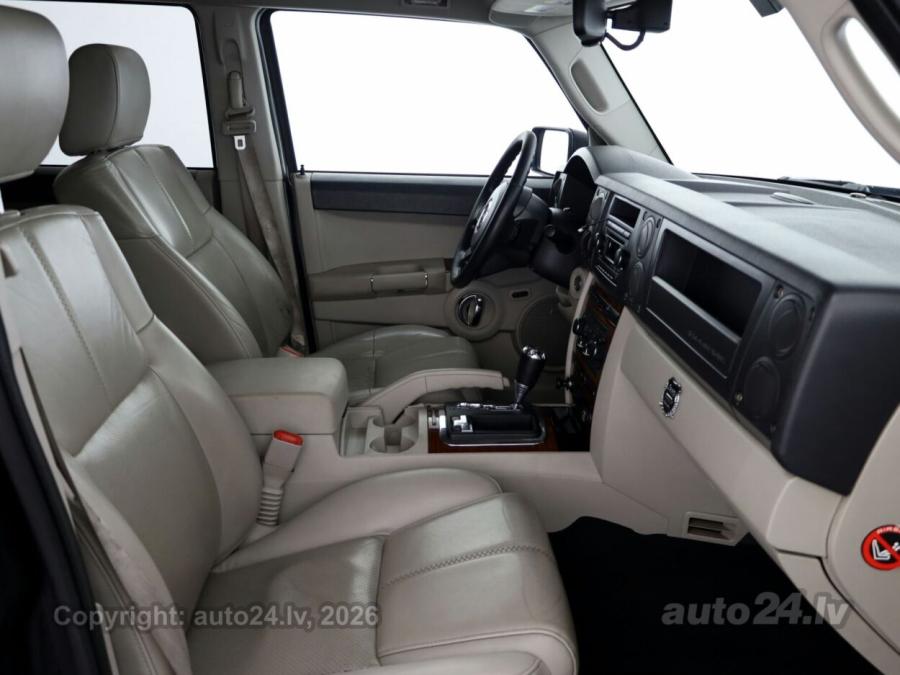 Melns Jeep Commander 2007 Tallina, ar dzinēja tilpumu 3.00 L un nobraukumu 348 tūkst. km par 4299 €, foto 6 vietnē AUTOMOTO.COM.LV
