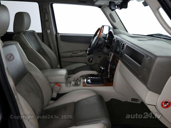 Melns Jeep Commander 2007 Tallina, ar dzinēja tilpumu 3.00 L un nobraukumu 299 tūkst. km par 4299 €, foto 6 vietnē AUTOMOTO.COM.LV