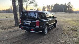 Black Jeep Commander 2007 in Gulbene, with an engine capacity of 3.00 L and mileage of 234 thousand km for 6990 €, photo 5 on AUTOMOTO.COM.LV