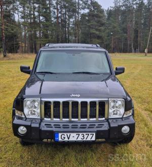 Black Jeep Commander 2007 in Gulbene, with an engine capacity of 3.00 L and mileage of 234 thousand km for 6990 €, photo 6 on AUTOMOTO.COM.LV