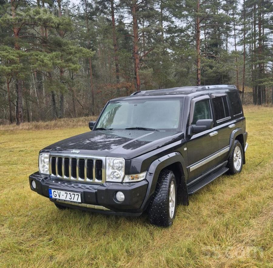 Black Jeep Commander 2007 in Gulbene, with an engine capacity of 3.00 L and mileage of 234 thousand km for 6990 €, photo 8 on AUTOMOTO.COM.LV
