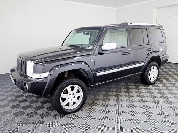 Melns Jeep Commander 2007 Tallina, ar dzinēja tilpumu 3.00 L un nobraukumu 299 tūkst. km par 3999 €, foto 2 vietnē AUTOMOTO.COM.LV