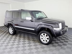 Black Jeep Commander 2007 in Tallinn, with an engine capacity of 3.00 L and mileage of 299 thousand km for 3999 €, photo 11 on AUTOMOTO.COM.LV