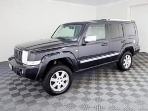 Black Jeep Commander 2007 in Tallinn, with an engine capacity of 3.00 L and mileage of 299 thousand km for 3999 €, photo 12 on AUTOMOTO.COM.LV