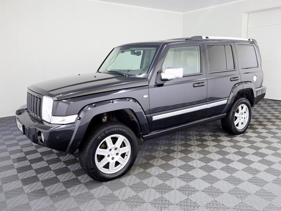 Black Jeep Commander 2007 in Tallinn, with an engine capacity of 3.00 L and mileage of 299 thousand km for 3999 €, photo 12 on AUTOMOTO.COM.LV