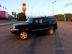 Black Jeep Commander 2007 in Tallinn, with an engine capacity of 3.00 L and mileage of 237 thousand km for 8990 €, photo 4 on AUTOMOTO.COM.LV