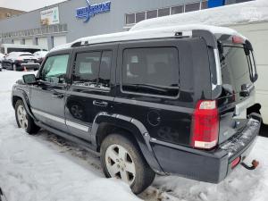 Black Jeep Commander 2008 in Alytus, with an engine capacity of 5.70 L and mileage of 184 thousand km for 7900 €, photo 4 on AUTOMOTO.COM.LV