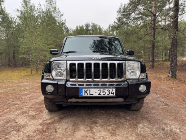 Melns Jeep Commander 2009 Rīga, ar dzinēja tilpumu 3.00 L un nobraukumu 278 tūkst. km par 6000 €, foto 1 vietnē AUTOMOTO.COM.LV