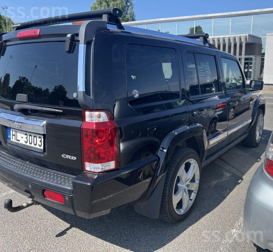 Black Jeep Commander 2009 in Riga, with an engine capacity of 3.00 L and mileage of 255 thousand km for 10000 €, photo 4 on AUTOMOTO.COM.LV