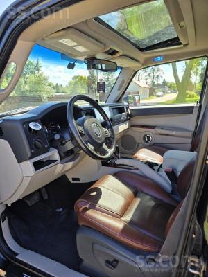Melns Jeep Commander 2007 Ventspils, ar dzinēja tilpumu 3.00 L un nobraukumu 358 tūkst. km par 6990 €, foto 10 vietnē AUTOMOTO.COM.LV