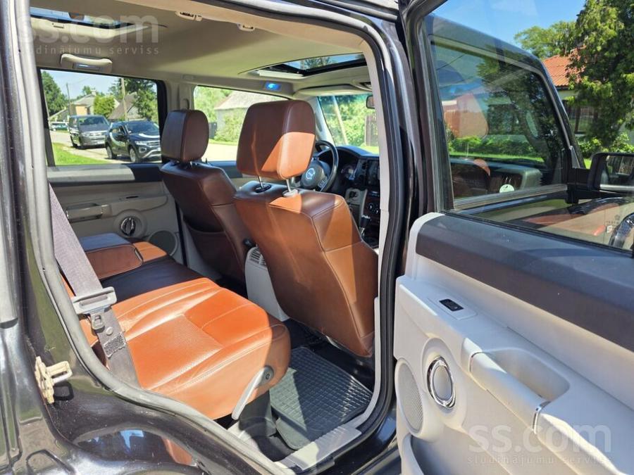 Melns Jeep Commander 2007 Ventspils, ar dzinēja tilpumu 3.00 L un nobraukumu 358 tūkst. km par 6990 €, foto 22 vietnē AUTOMOTO.COM.LV
