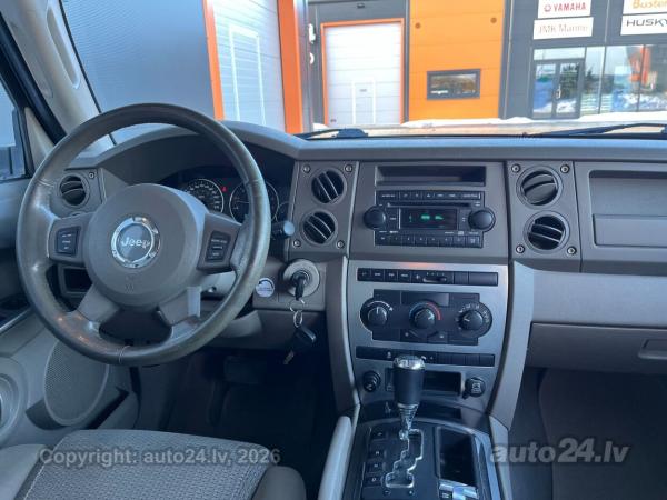Melns Jeep Commander 2007 Kuresāre, ar dzinēja tilpumu 3.00 L un nobraukumu 361 tūkst. km par 7650 €, foto 11 vietnē AUTOMOTO.COM.LV