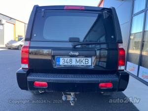 Black Jeep Commander 2007 in Kuressaare, with an engine capacity of 3.00 L and mileage of 361 thousand km for 6950 €, photo 6 on AUTOMOTO.COM.LV
