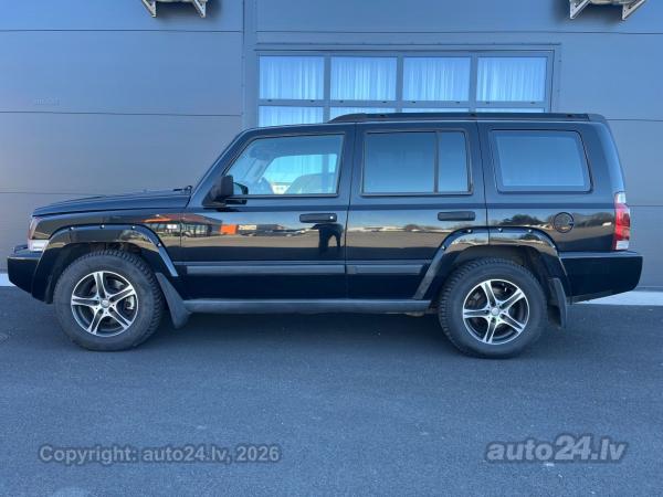 Melns Jeep Commander 2007 Kuresāre, ar dzinēja tilpumu 3.00 L un nobraukumu 361 tūkst. km par 6950 €, foto 8 vietnē AUTOMOTO.COM.LV