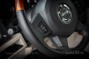 Melns Jeep Commander 2008 Pērnava, ar dzinēja tilpumu 3.00 L un nobraukumu 236 tūkst. km par 11490 €, foto 21 vietnē AUTOMOTO.COM.LV