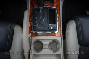 Melns Jeep Commander 2008 Pērnava, ar dzinēja tilpumu 3.00 L un nobraukumu 236 tūkst. km par 11490 €, foto 22 vietnē AUTOMOTO.COM.LV