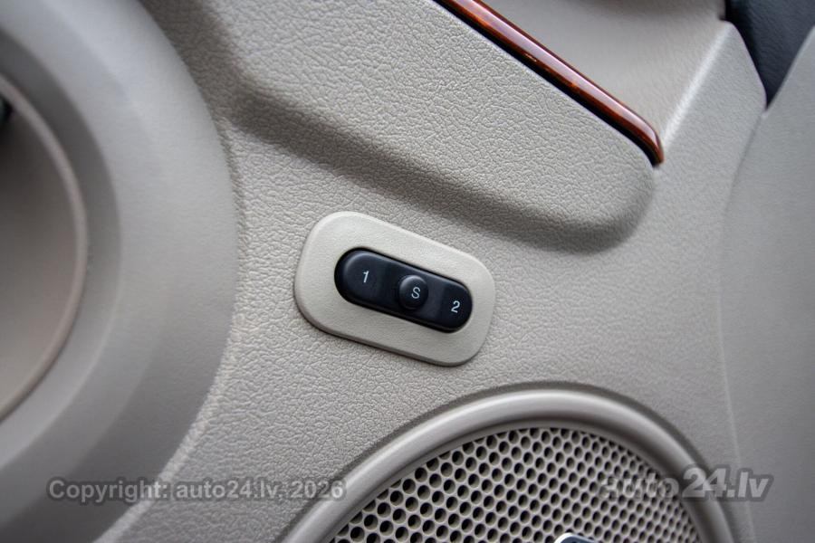 Melns Jeep Commander 2008 Pērnava, ar dzinēja tilpumu 3.00 L un nobraukumu 236 tūkst. km par 11490 €, foto 24 vietnē AUTOMOTO.COM.LV