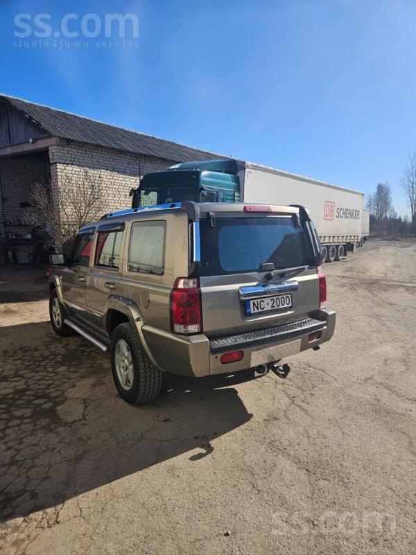 Brown Jeep Commander 2006 in Gulbene, with an engine capacity of 3.00 L and mileage of 0 thousand km for 6000 €, photo 7 on AUTOMOTO.COM.LV