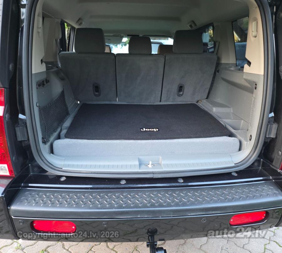 Jeep Commander 2007 Tallina, ar dzinēja tilpumu 3.00 L un nobraukumu 220 tūkst. km par 8180 €, foto 18 vietnē AUTOMOTO.COM.LV