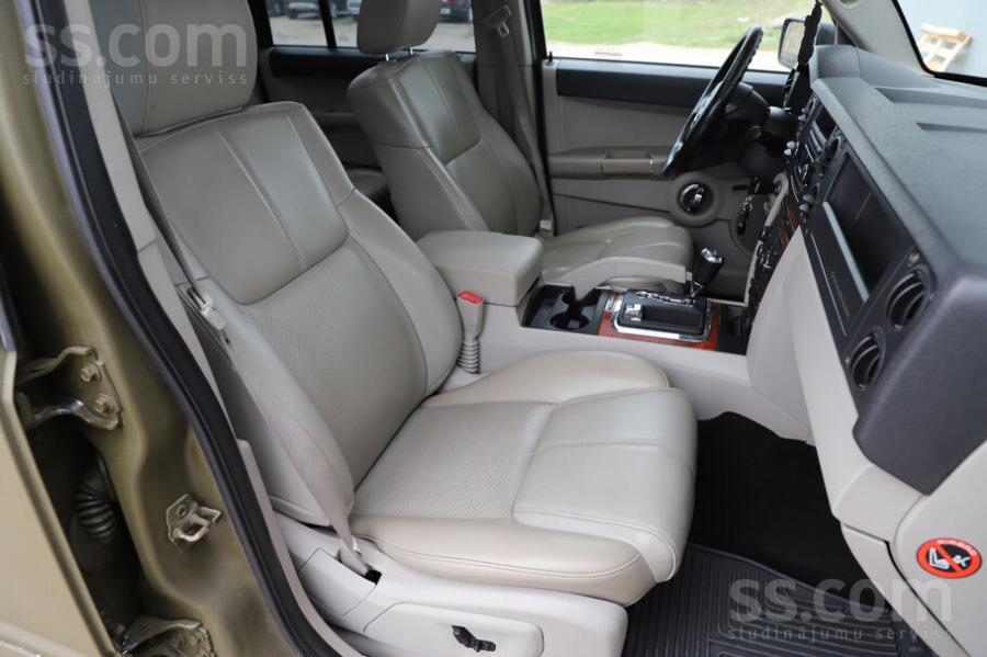 Green Jeep Commander 2006 in Tukums, with an engine capacity of 3.00 L and mileage of 392 thousand km for 6400 €, photo 10 on AUTOMOTO.COM.LV