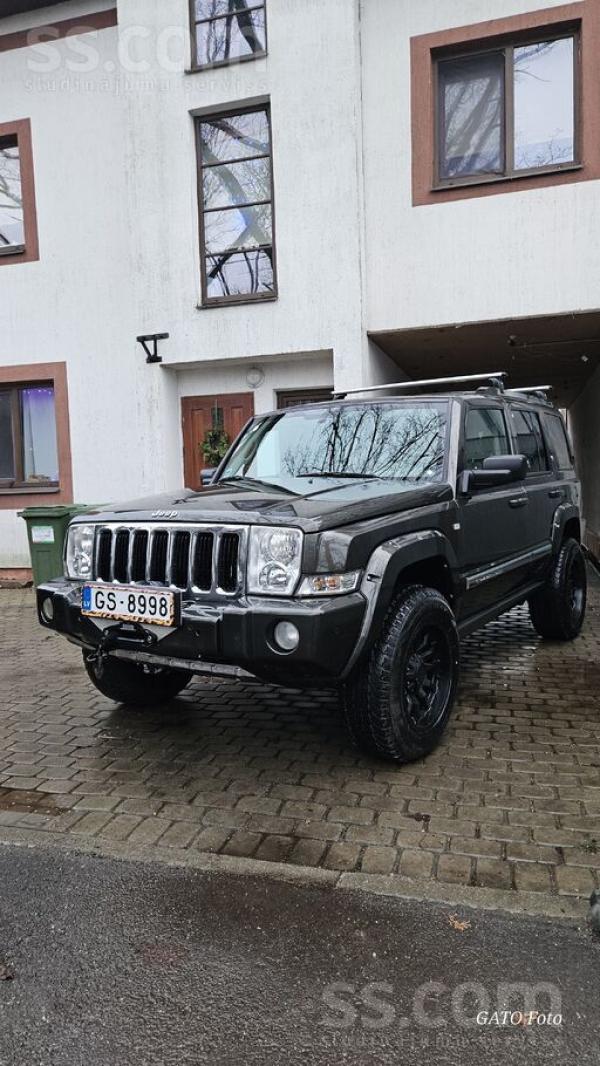 Zaļš Jeep Commander 2006 Rīga, ar dzinēja tilpumu 3.00 L un nobraukumu 244 tūkst. km par 7900 €, foto 1 vietnē AUTOMOTO.COM.LV