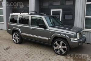 Grey Jeep Commander 2008 in Riga, with an engine capacity of 3.00 L and mileage of 0 thousand km for 8990 €, photo 8 on AUTOMOTO.COM.LV
