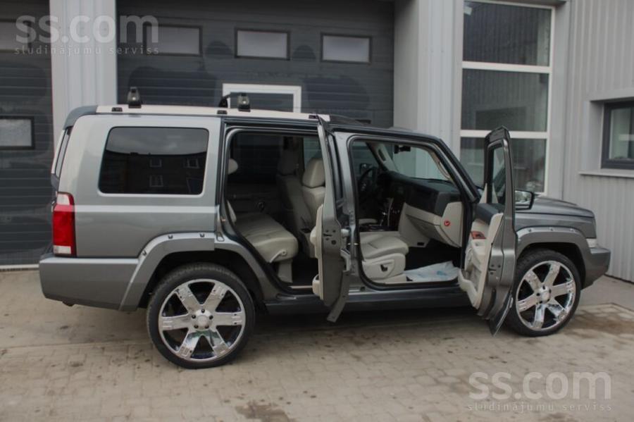 Grey Jeep Commander 2008 in Riga, with an engine capacity of 3.00 L and mileage of 0 thousand km for 8990 €, photo 10 on AUTOMOTO.COM.LV