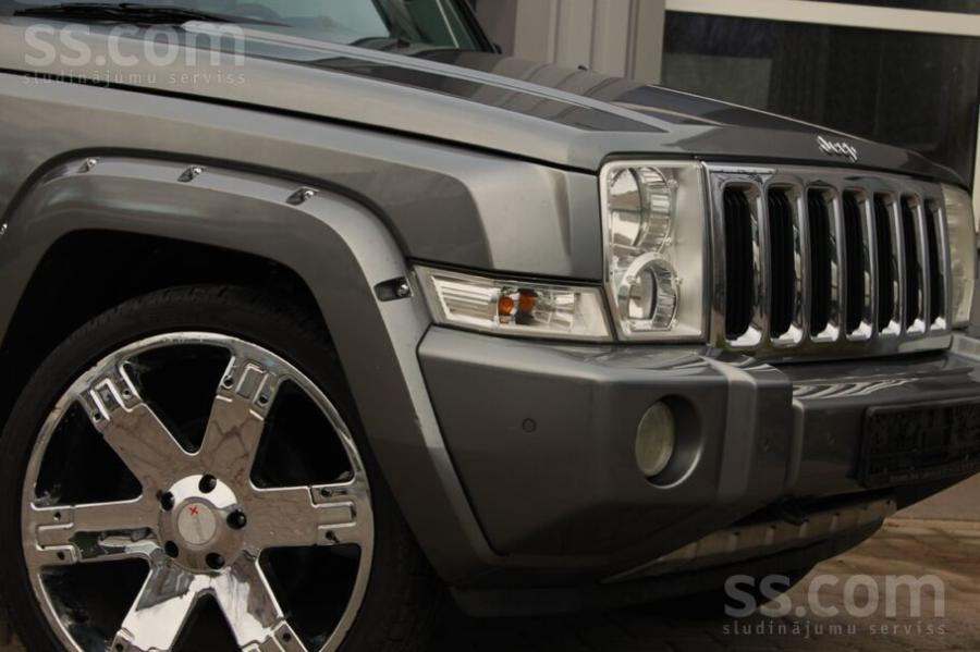 Grey Jeep Commander 2008 in Riga, with an engine capacity of 3.00 L and mileage of 0 thousand km for 8990 €, photo 15 on AUTOMOTO.COM.LV